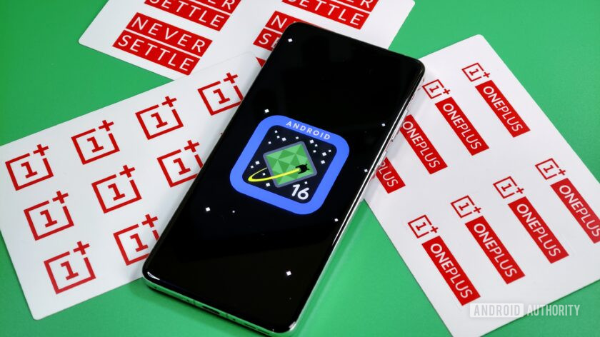 Something's screwy with this OxygenOS 16 vs. One UI demo - Android ...