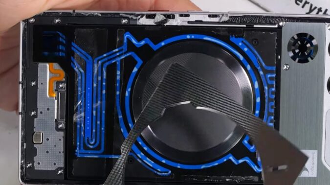 Teardown reveals the wild cooling system of the REDMAGIC 11 Pro