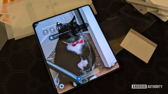 I replaced the screen protector on my foldable, and I wish I hadn't