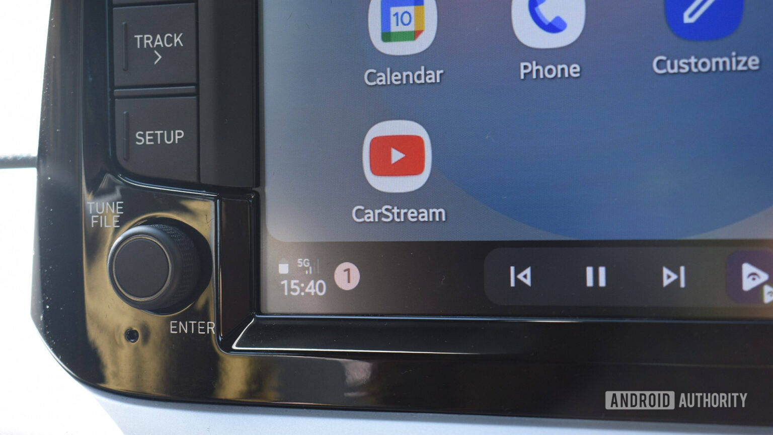Tested: Watching video on Android Auto is not worth the hassle