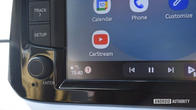 Tested: Watching video on Android Auto is not worth the hassle