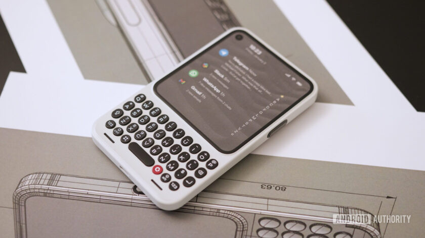 Clicks outlines path to Communicator launch in major update - Android ...