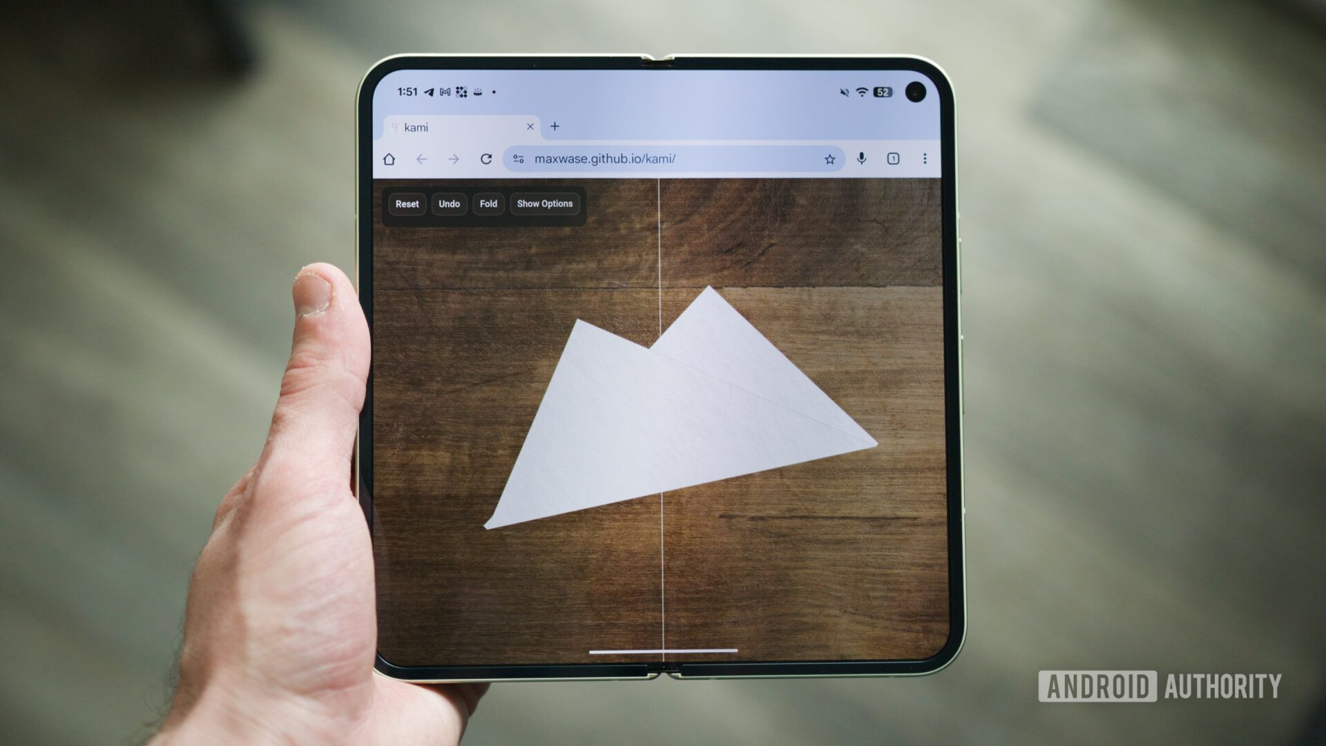 This clever origami game gives foldable phone owners a unique way to play
