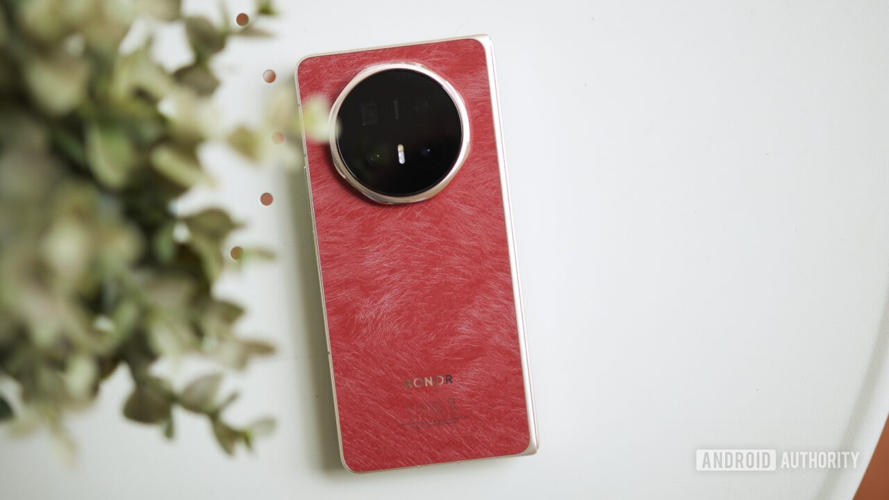 HONOR Magic V6 hands-on: Making US foldables feel ancient