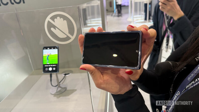 This new Samsung slidable phone concept expands from the top - Android ...