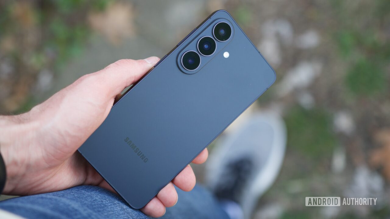 Android phones coverage on Android Authority - Guides, reviews, features