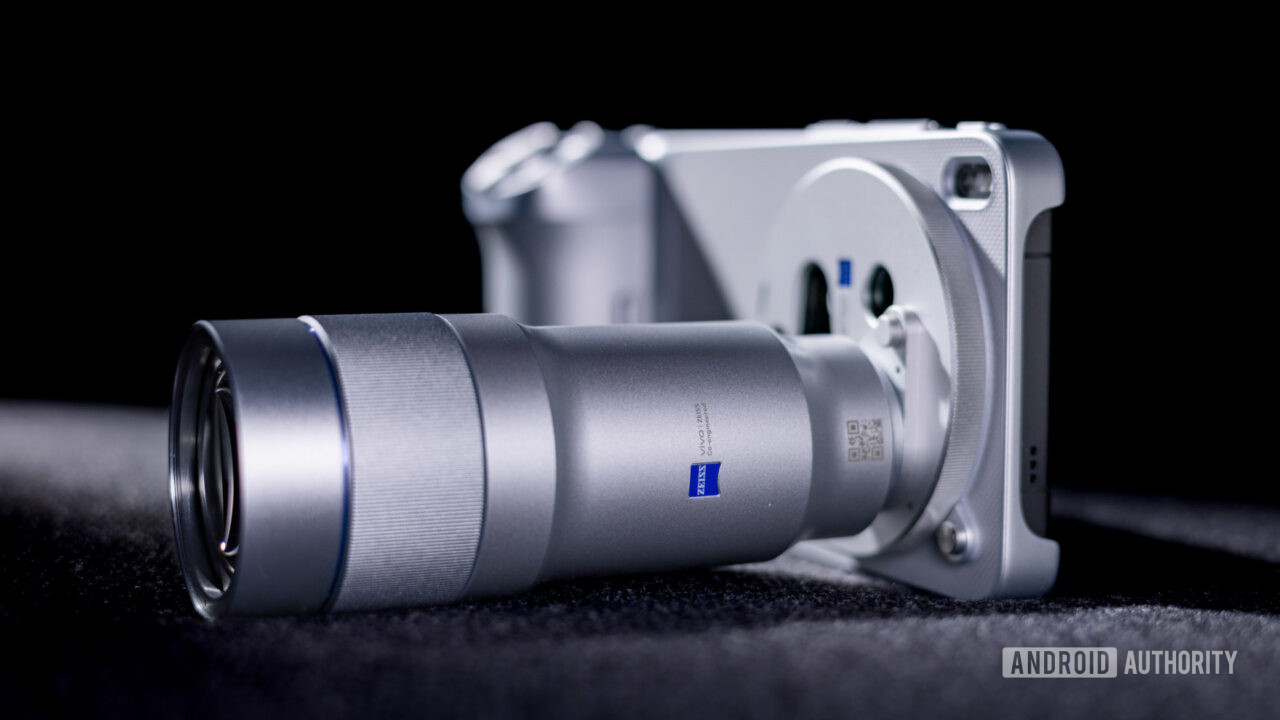 This Ultra phone first to use Sony's new 200MP camera sensor - Android ...