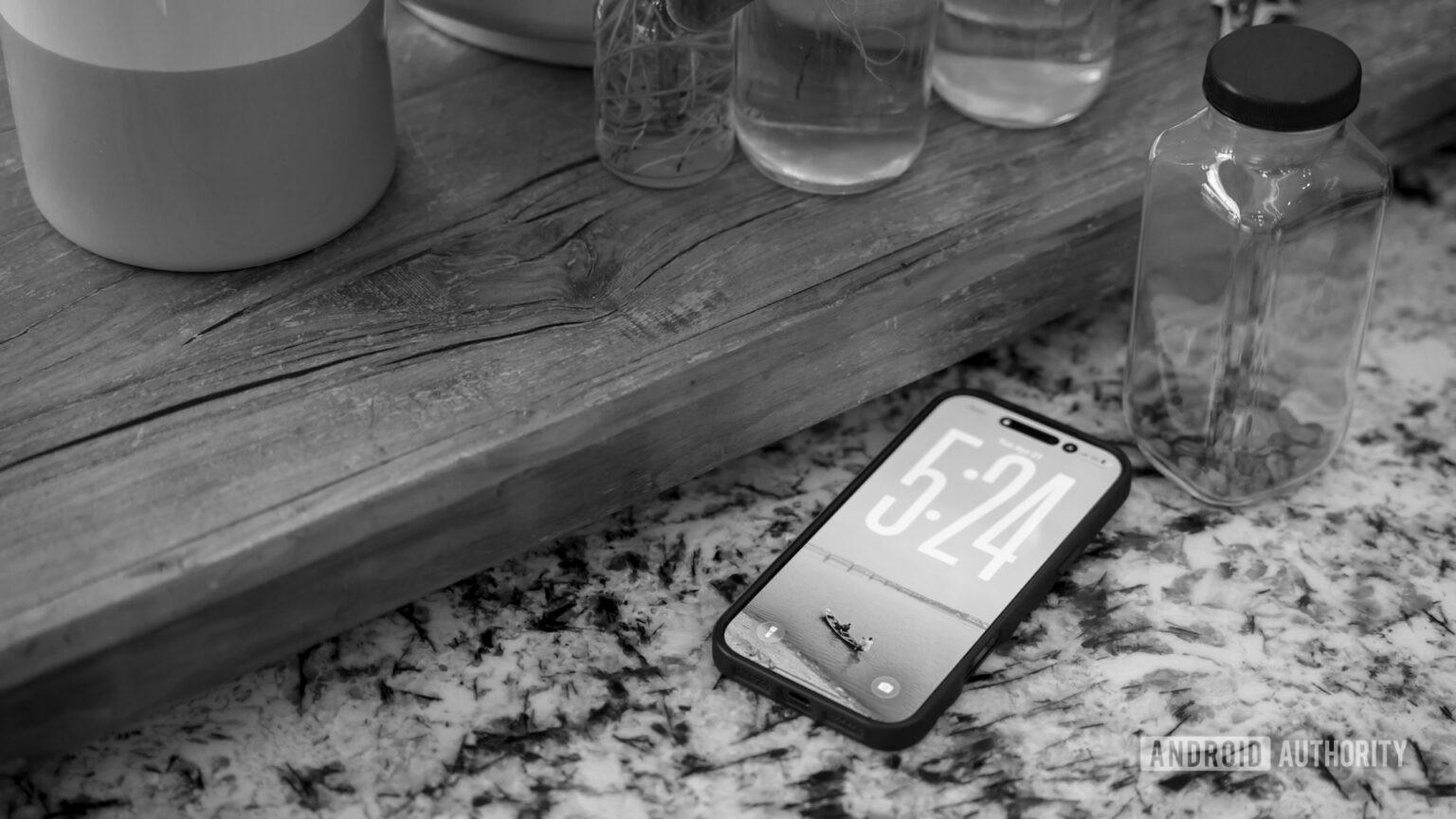 Wallpaper Wednesday: Android wallpapers 2026-04-22 - Android Authority