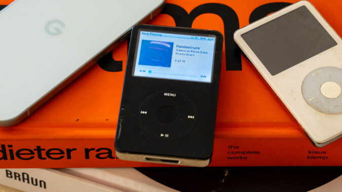 This cool app turns your Android phone into an iPod Classic - Android ...