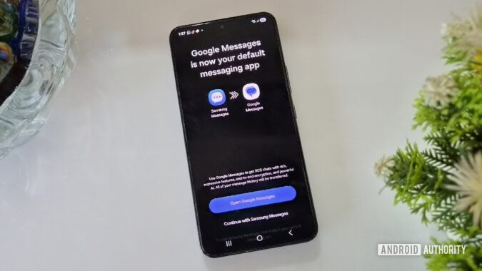 Samsung Messages is dying. Here's the app I'm replacing it with